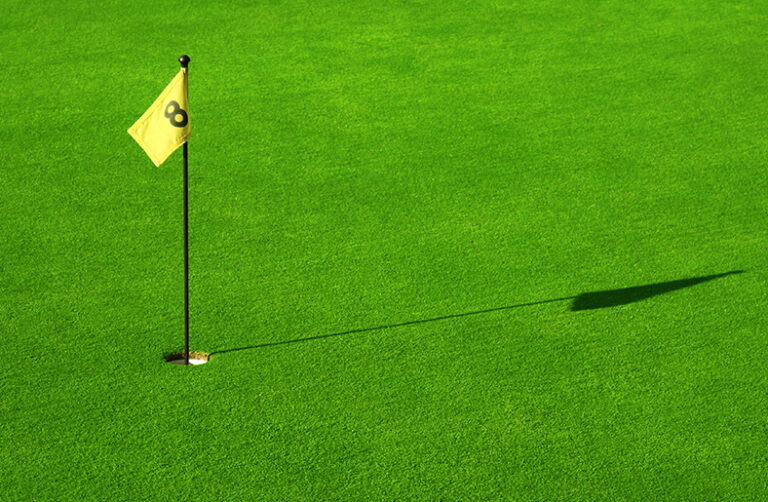 How to Putt on Fast Greens: Top 5 Tips from a Pro Coach